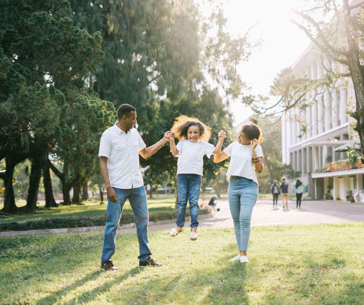 10 Fun Outdoor Family Activities You Can Enjoy - Teach.Workout.Love