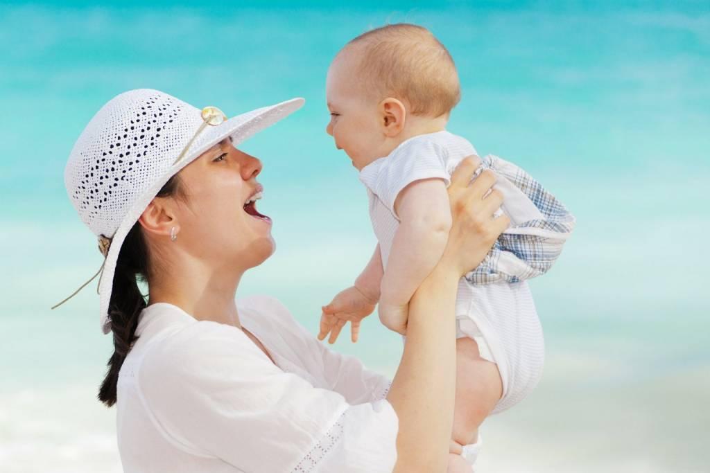 21 Easy Habits of Very Happy Moms - TWL Working Mom