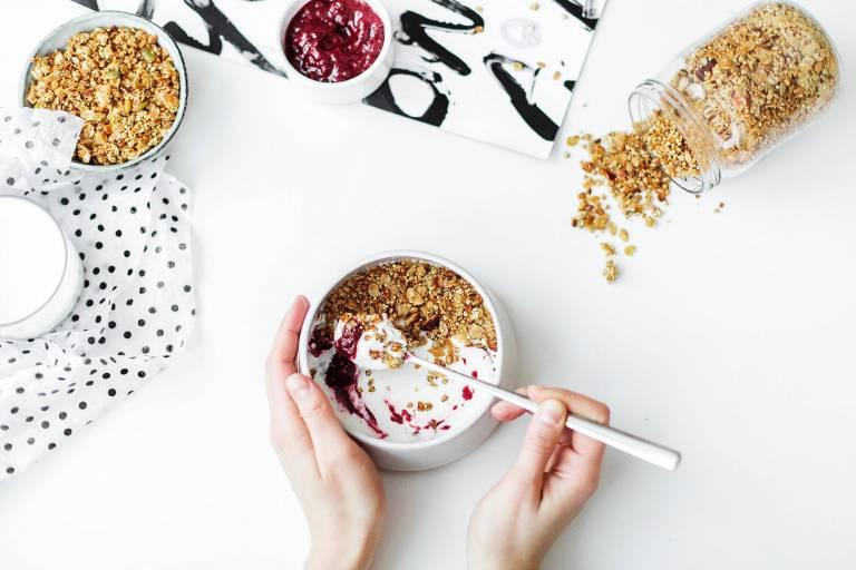 8 Delicious Healthy Snacks for New Moms | TWL Working Moms