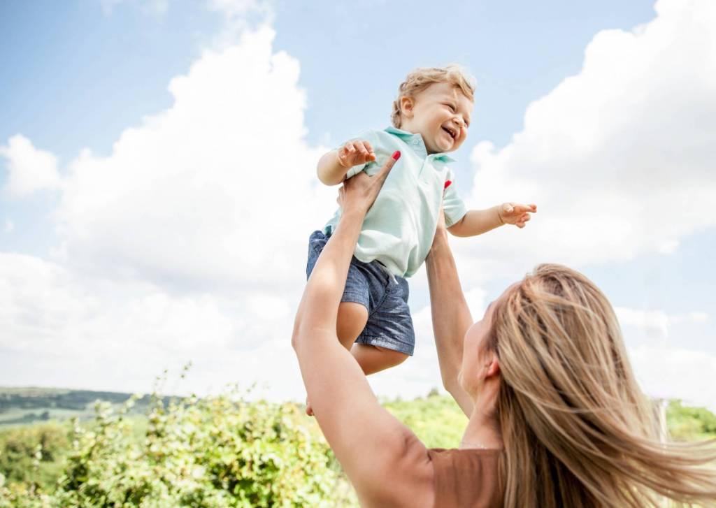 51 Easy Ways to Be a Fun Mom | TWL Working Moms