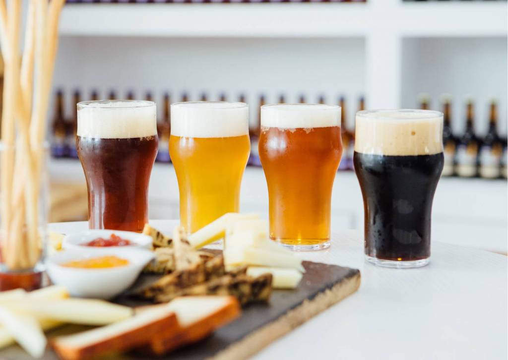 10 Best Fruit Beers for You to Drink in 2021 | Teach.Workout.Love