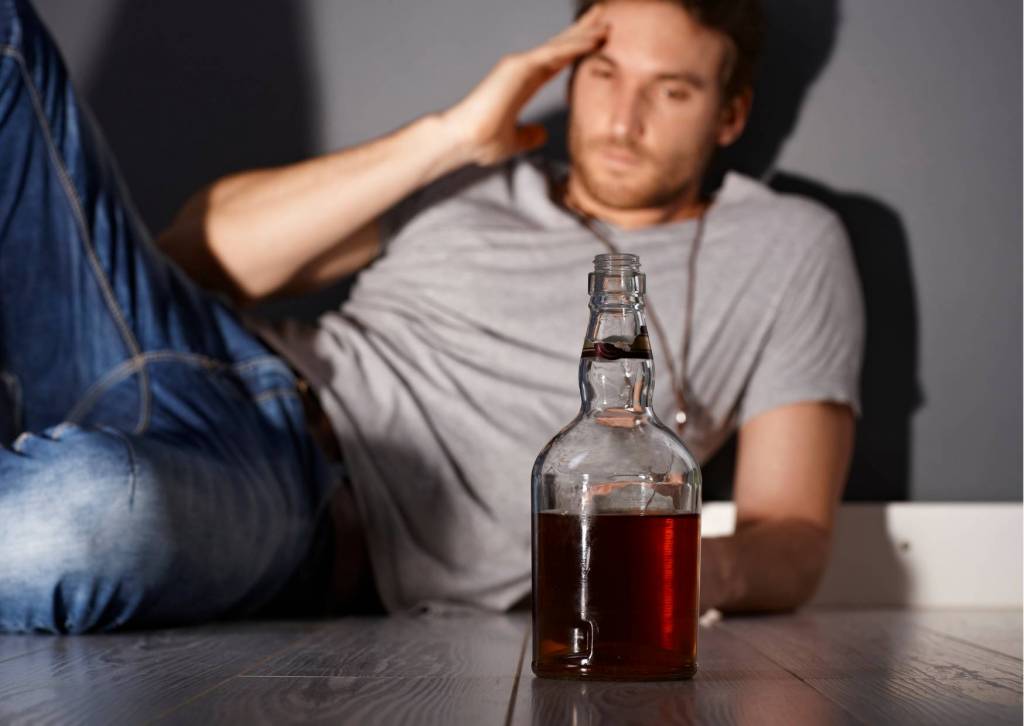 How To Spot Early Signs of Addiction in a Loved One | TWL