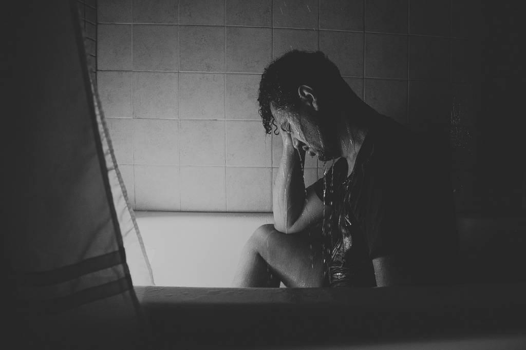 10 Signs a Loved One Has a Drug Addiction - Teach.Workout.Love