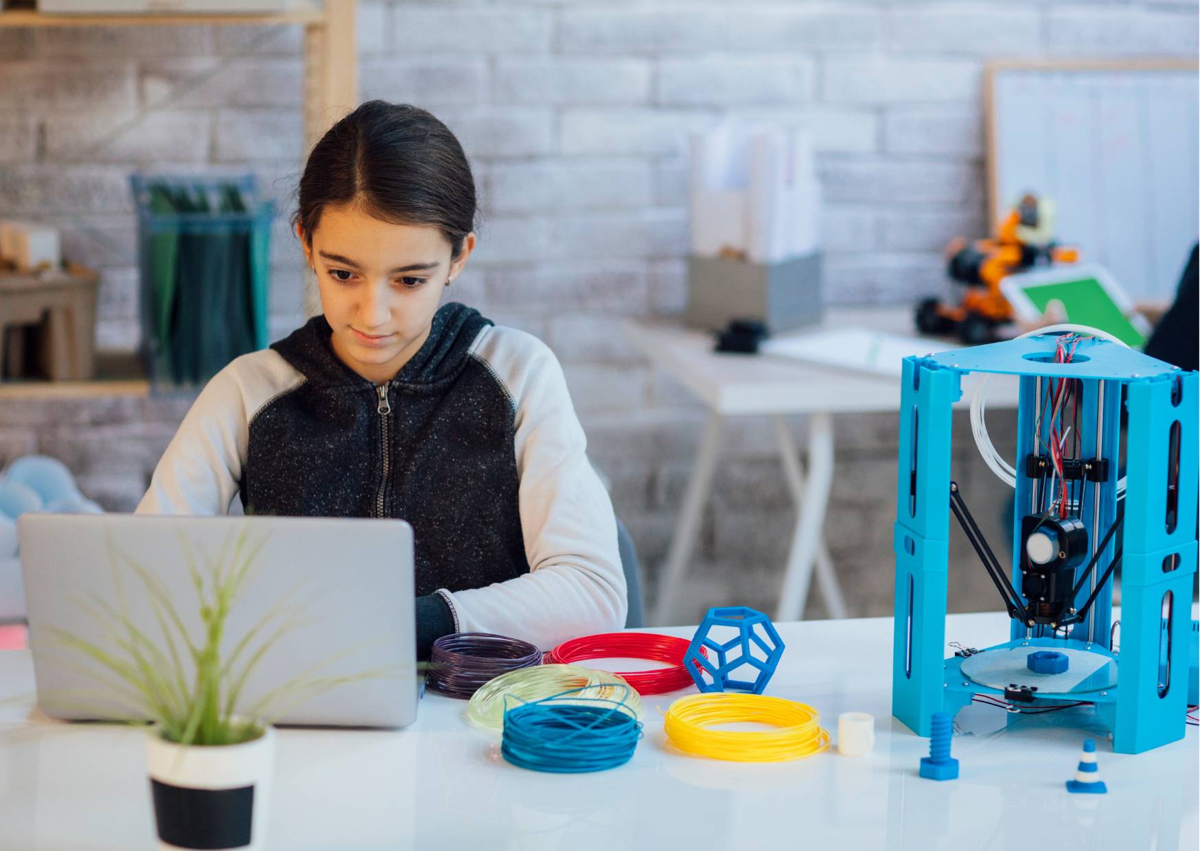 How to Introduce Technology to Children the Right Way | TWL