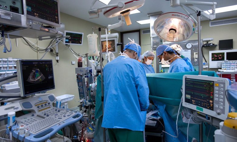 Risks and Benefits of Minimally Invasive Thoracic Surgery